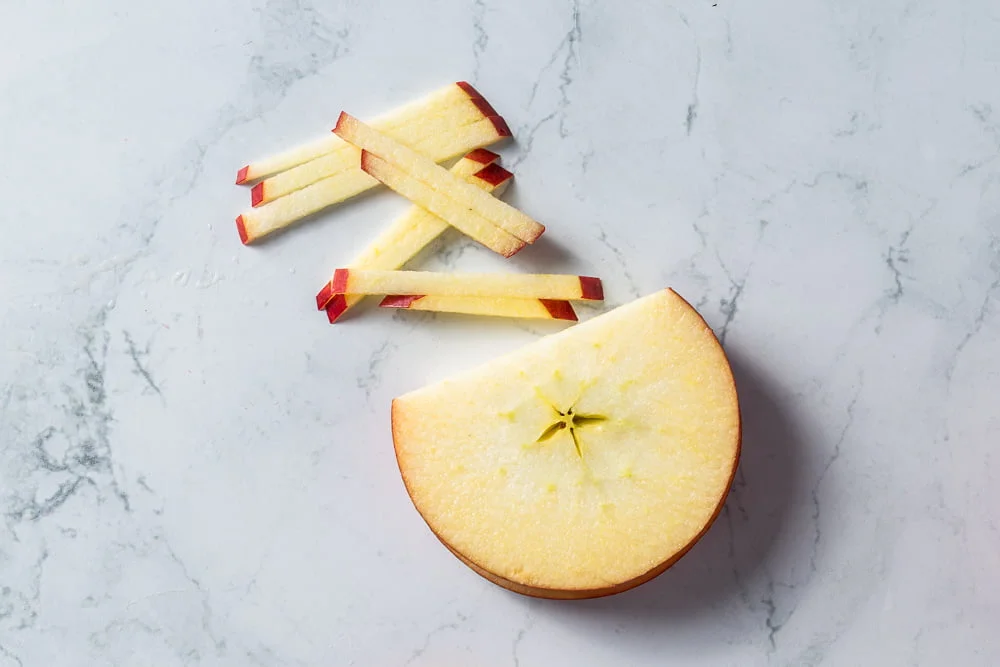 How To Julienne Apples - GreenThumbsGuide